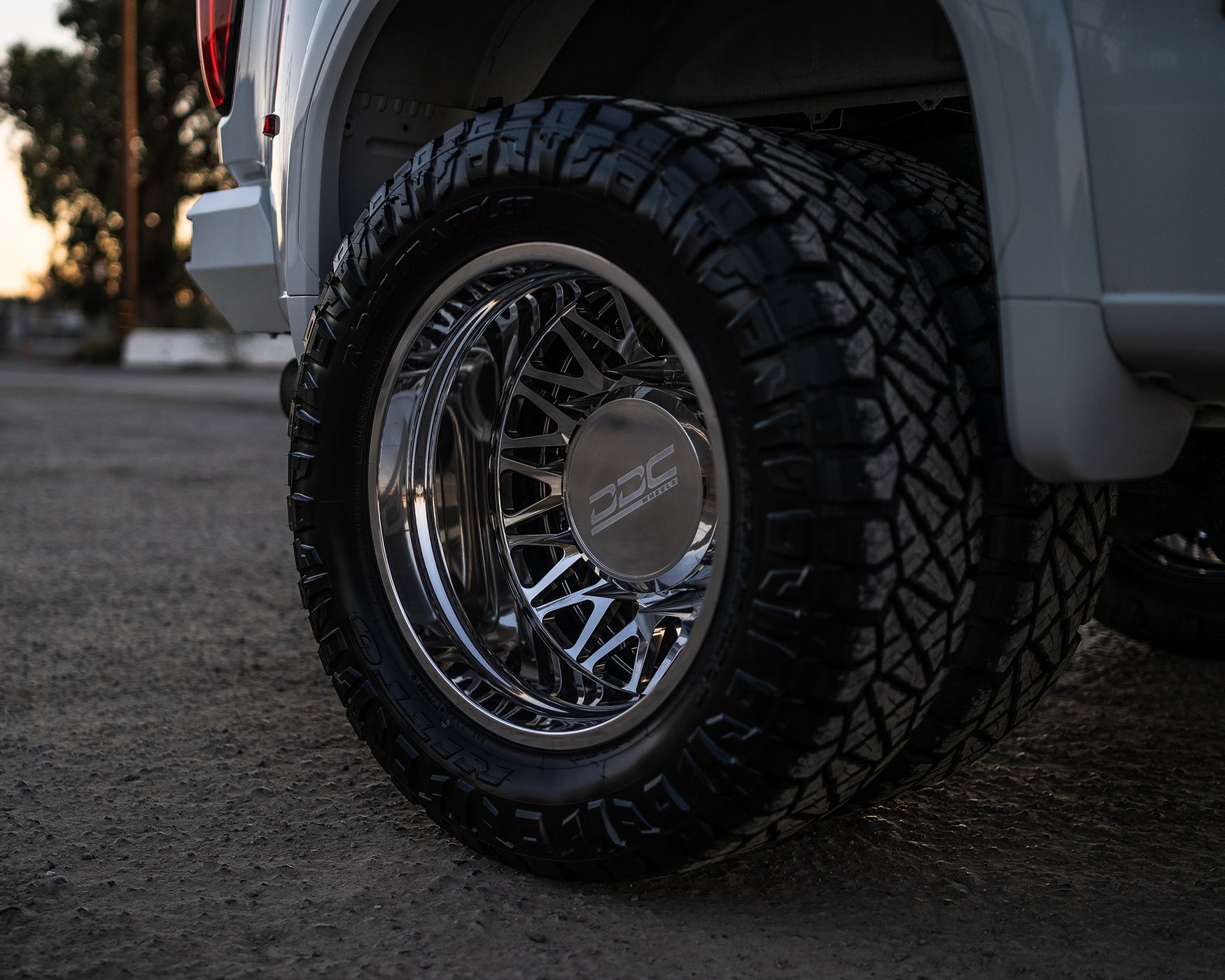 22" DDC The Mesh Forged Polished Wheels — Dually Wheels Canada